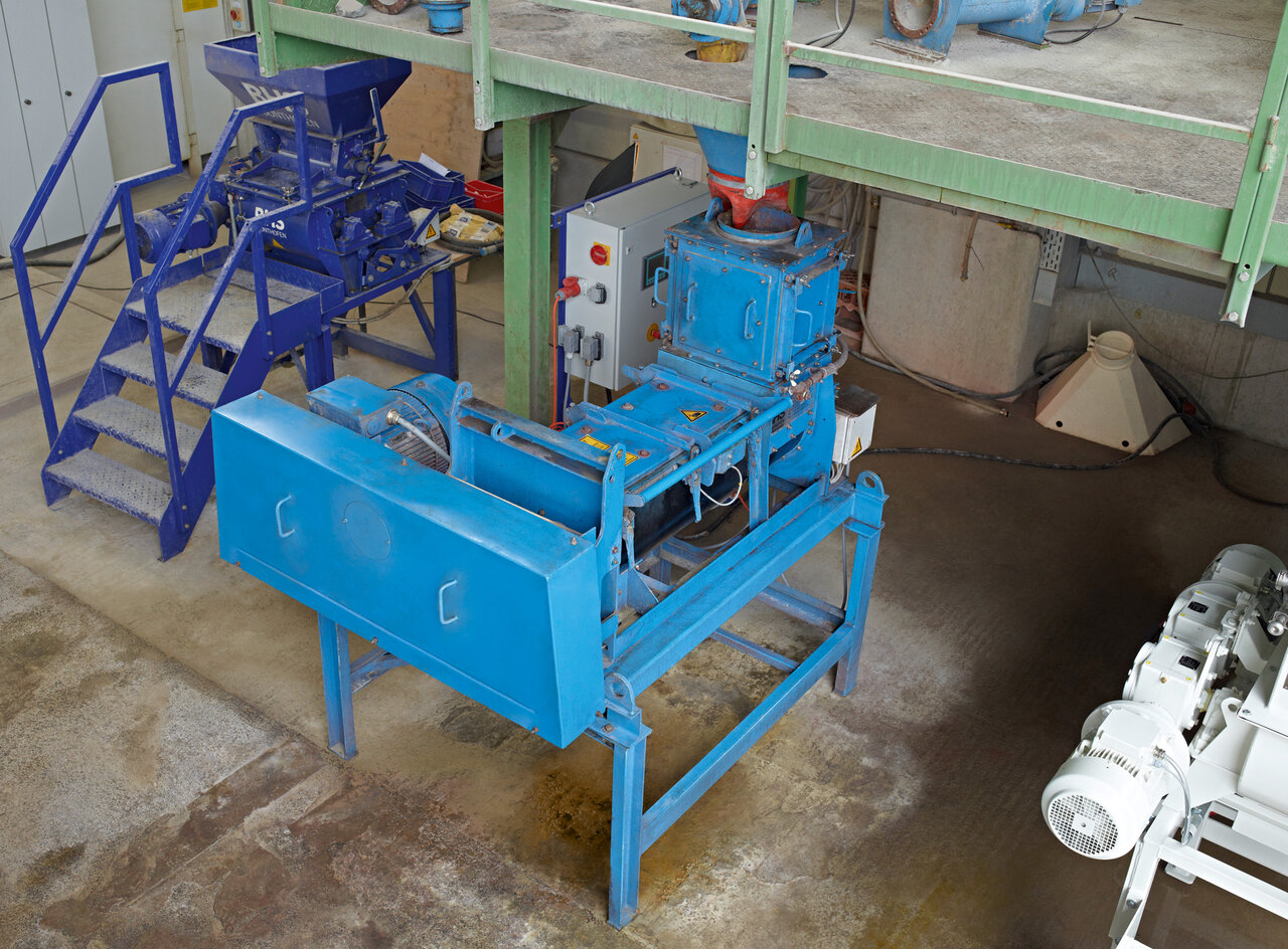 Reliable laboratory mixer that delivers meaningful test results