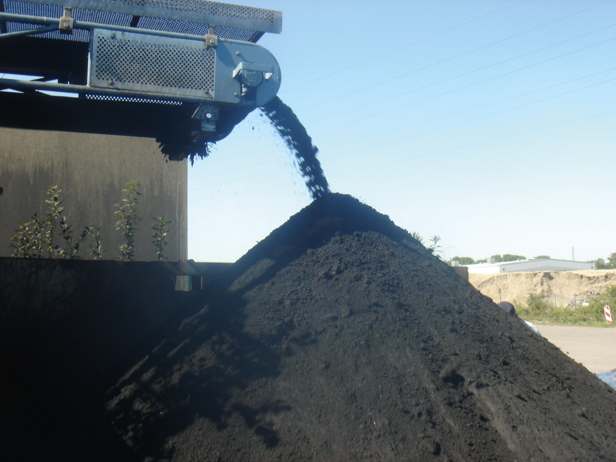 Fly ash and FGD gypsum – from waste to a valuable resource