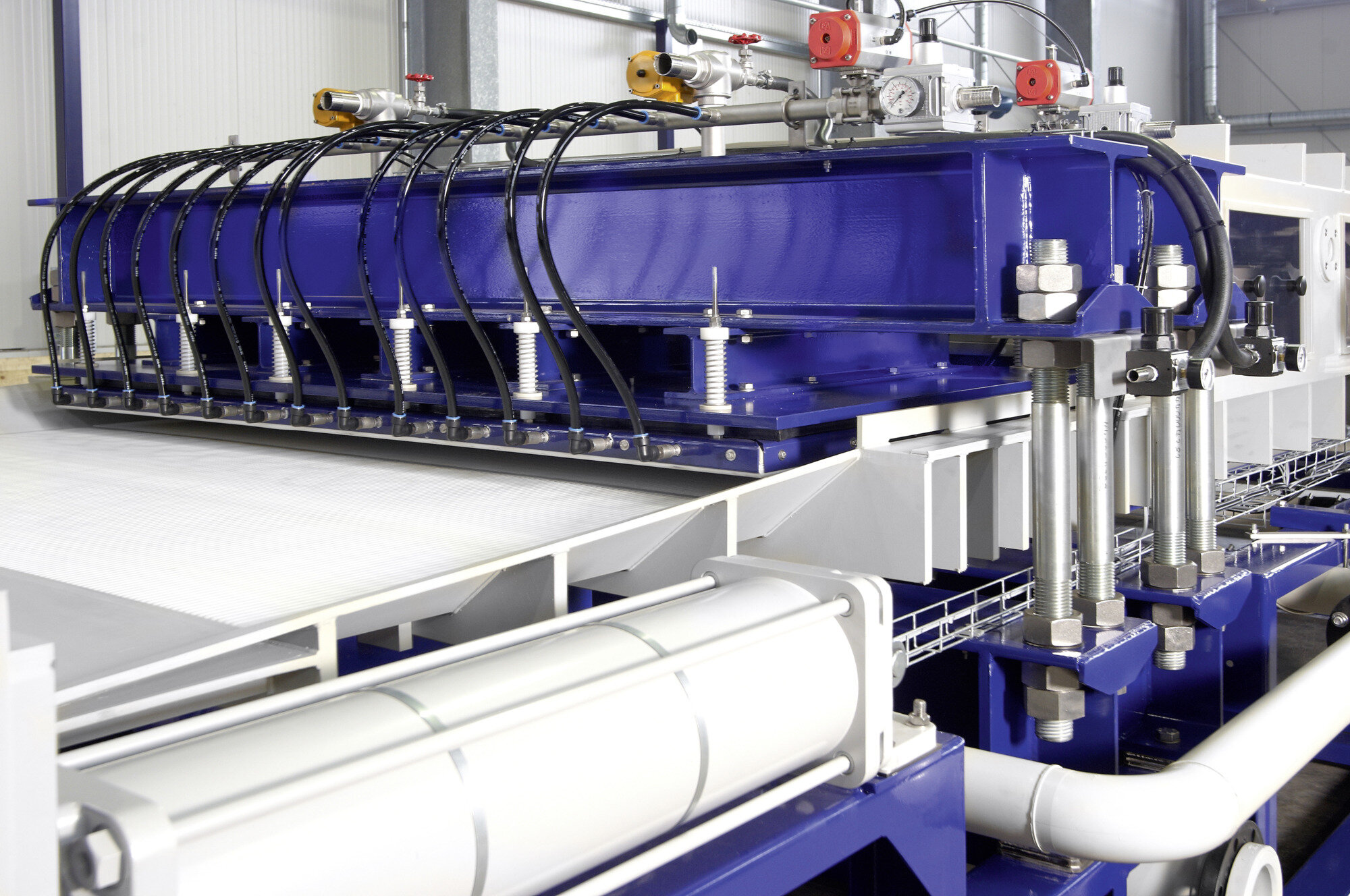 Indexing belt filter (BF) – Elegant filtration of solid suspensions