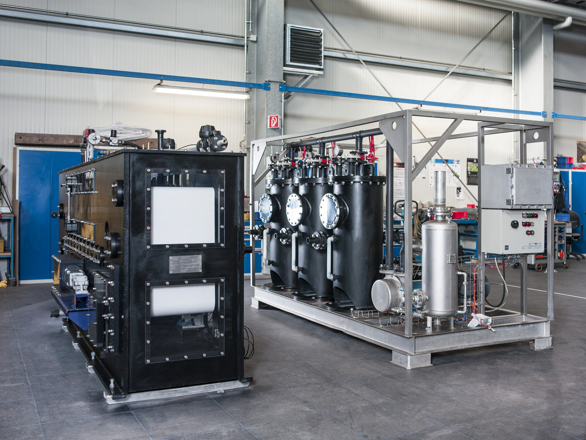 Pilot systems and laboratory equipment for determining plant technology