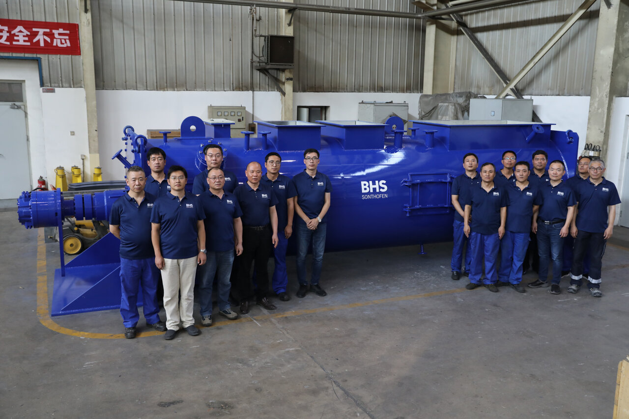 Solutions for toxic waste processing by means of SMP