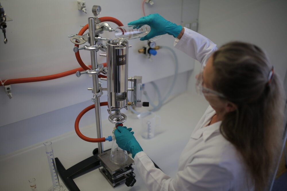 Catalyst recovery - Separation and recovering of solid catalysts