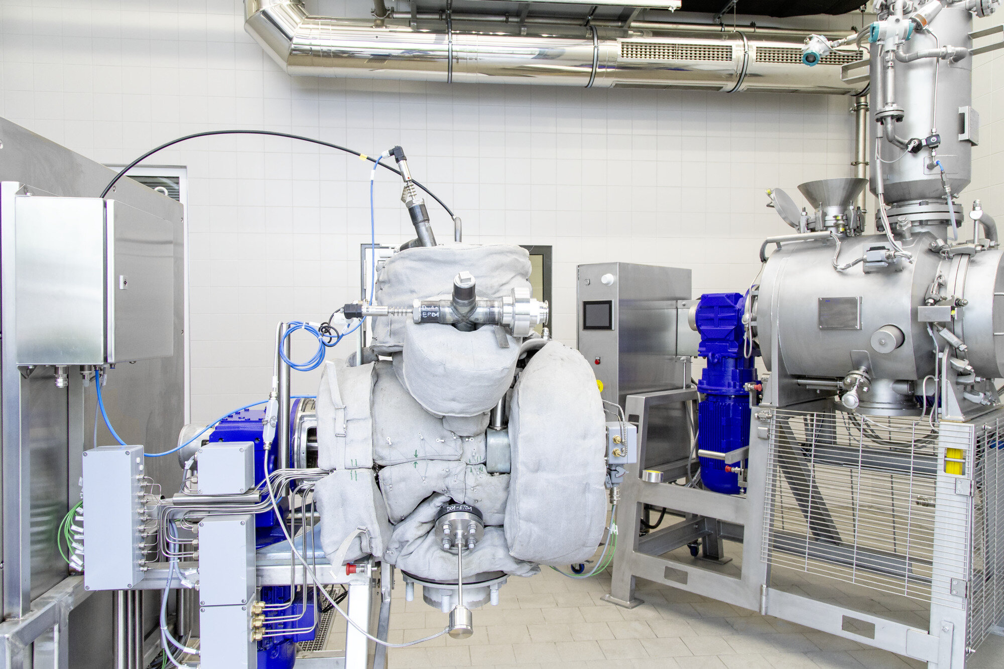 Pilot systems and laboratory equipment for determining plant technology