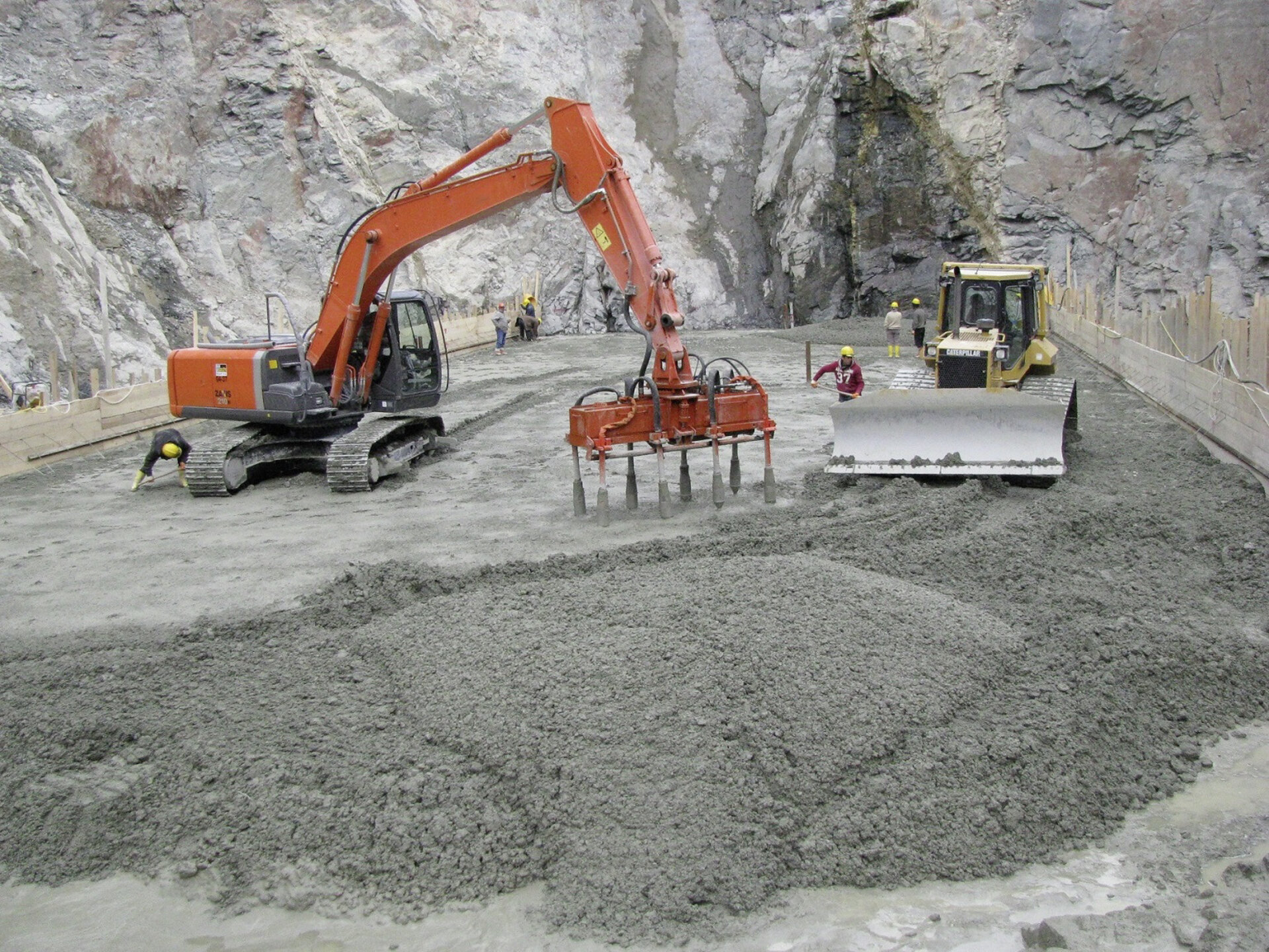 Twin-shaft mixers speed up the production of homogenous roller ...