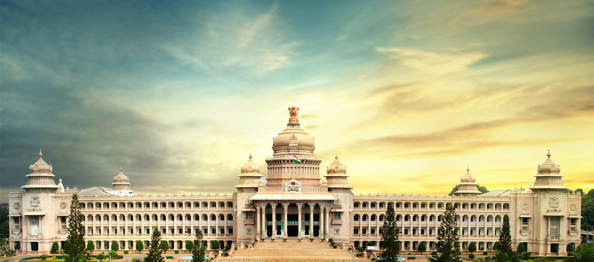 Vertical dryer - Conical Dryer, Helical Dryer, Cylindrical Dryer